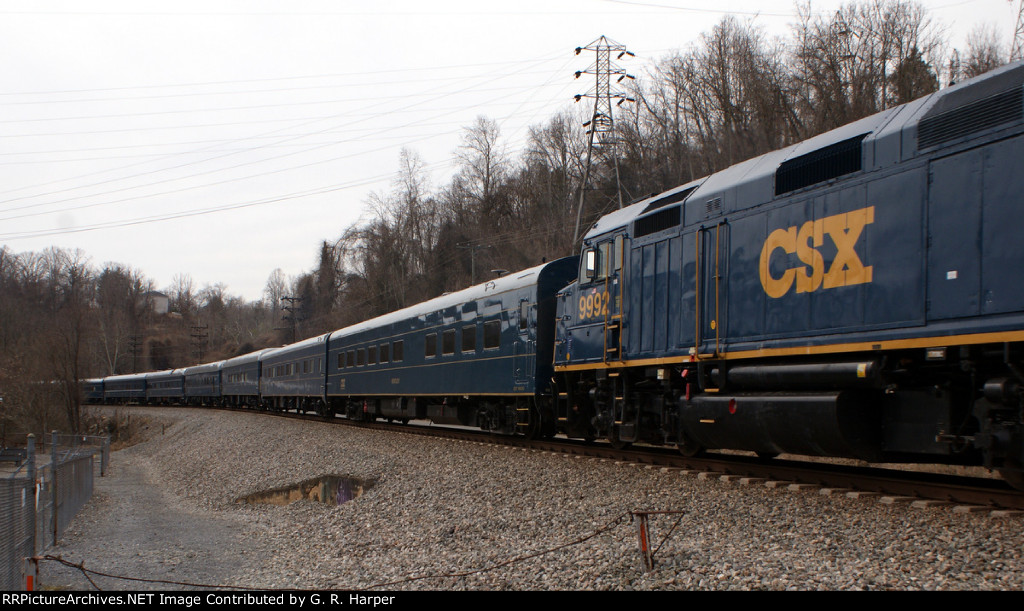 582 - CSXT 9992 and office car train P95424 at Reusens Dam